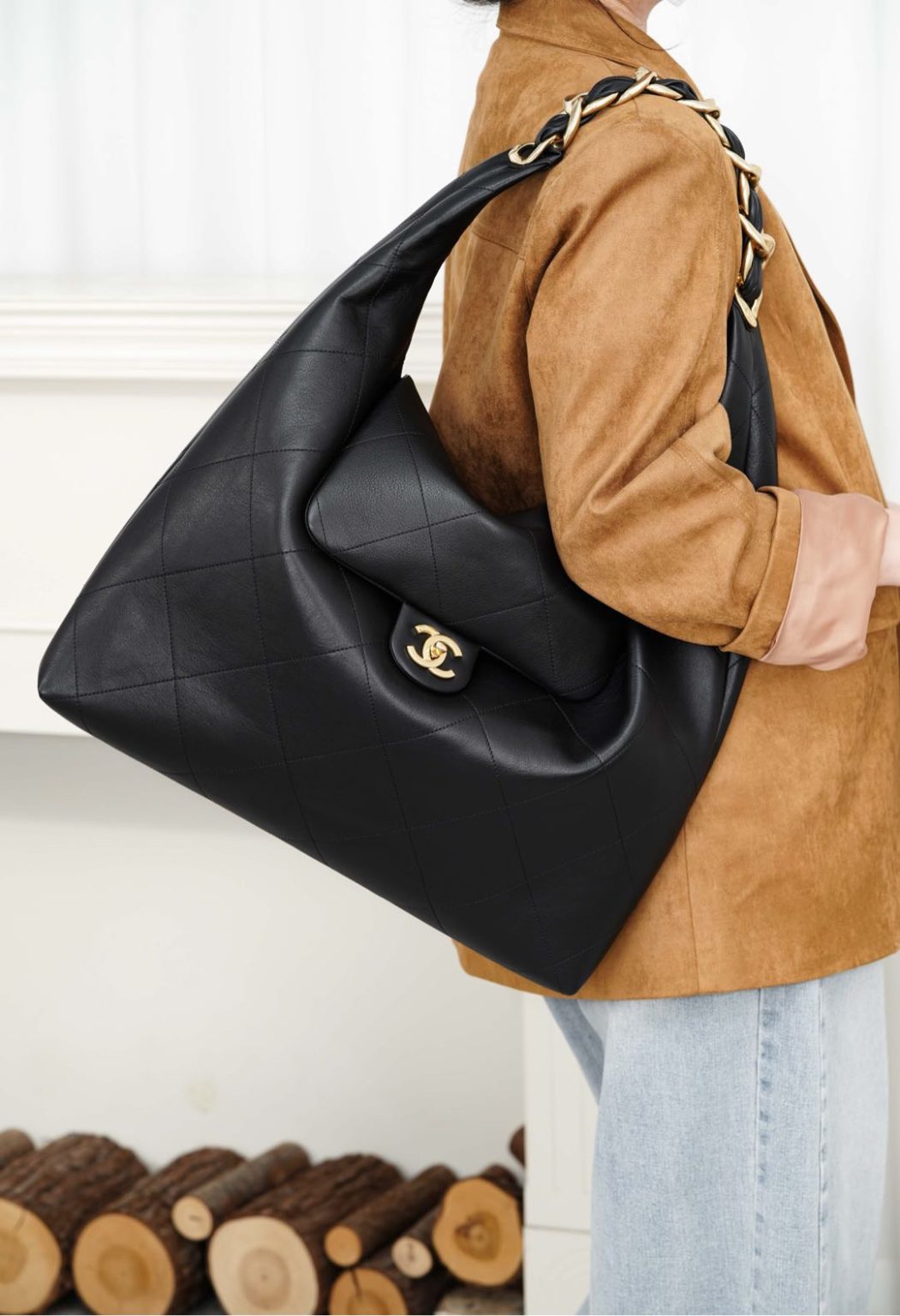 Chanel 25K Oversized Hobo Bag - BinYue Club