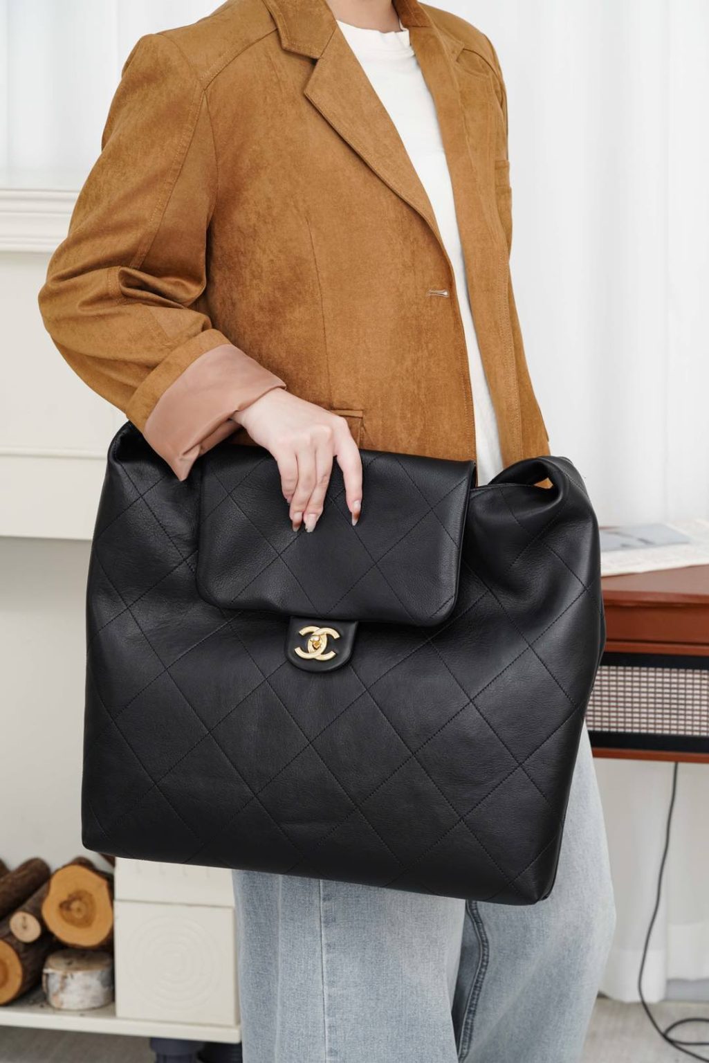 Chanel 25K Oversized Hobo Bag - BinYue Club